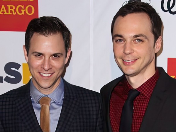 Джим Парсонс и Тодд Спивак сыграют свадьбу | Life-star.ru