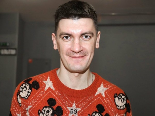 Смотреть пародию Гудкова на песню Я русский Шамана, видео без цензуры ...